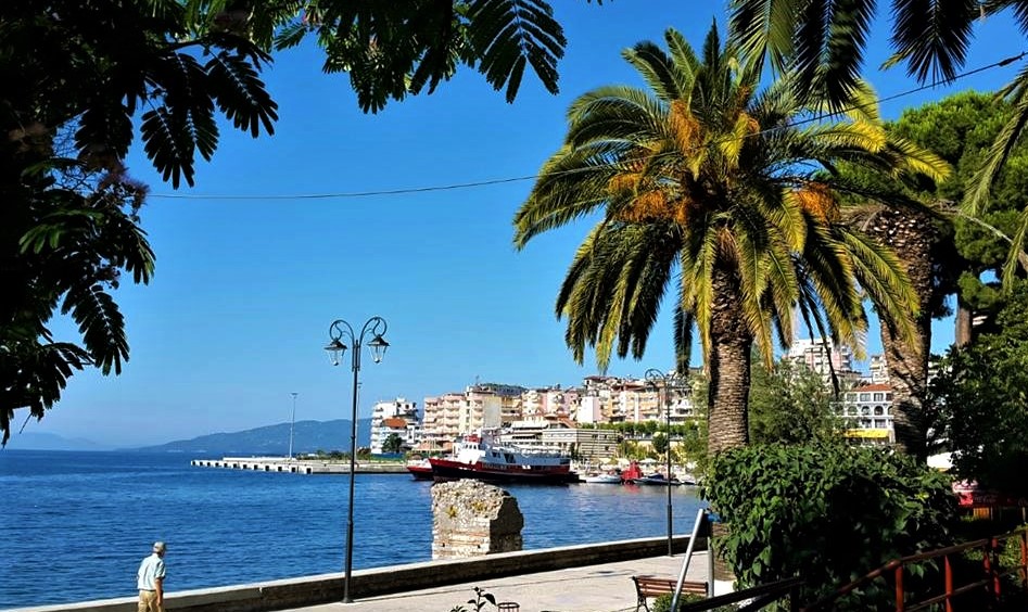 Visiter Saranda (presque) sans la foule. – The E world